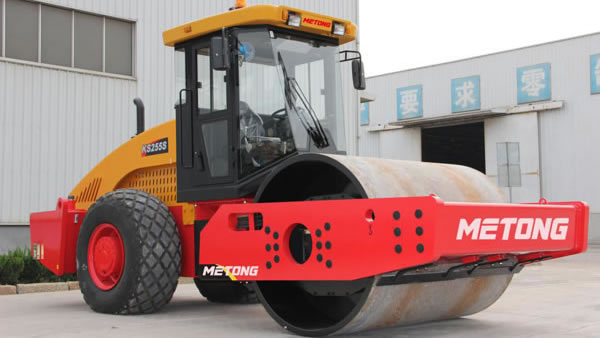 Rolo compactador vibratório de acionamento único | Equipamentos de ...